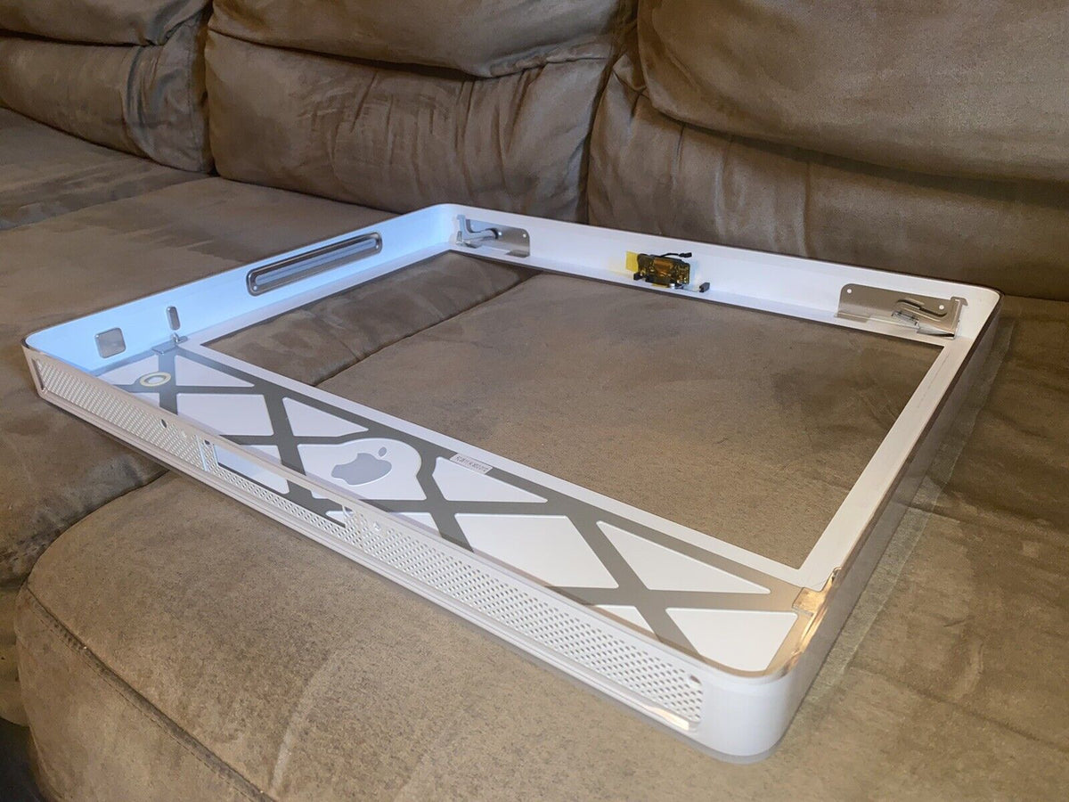 Apple iMac 5,1 A1207 EMC 2118 Core 2 Duo Late 2006 Front Bezel and Cam